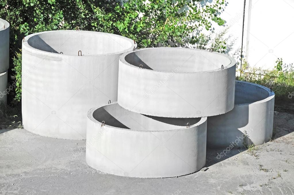 Concrete circle pit — Stock Photo © unkas #67664667
