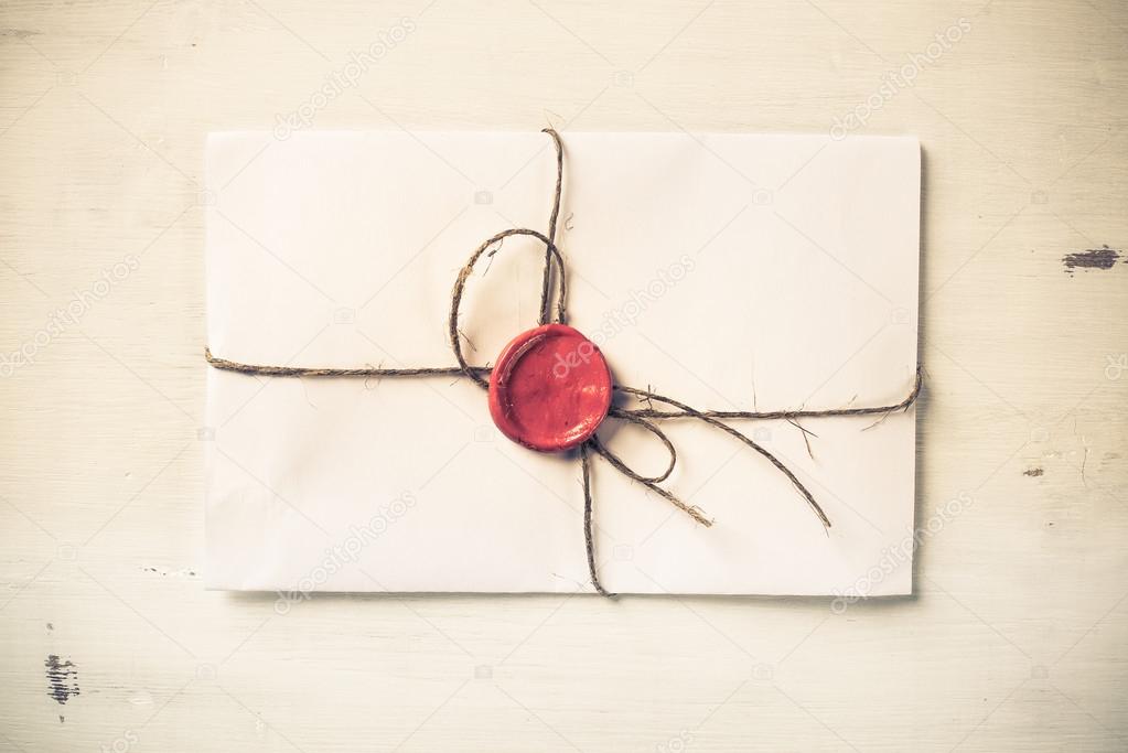 Old letter envelope with wax seal — Stock Photo © Khakimullin #103117682