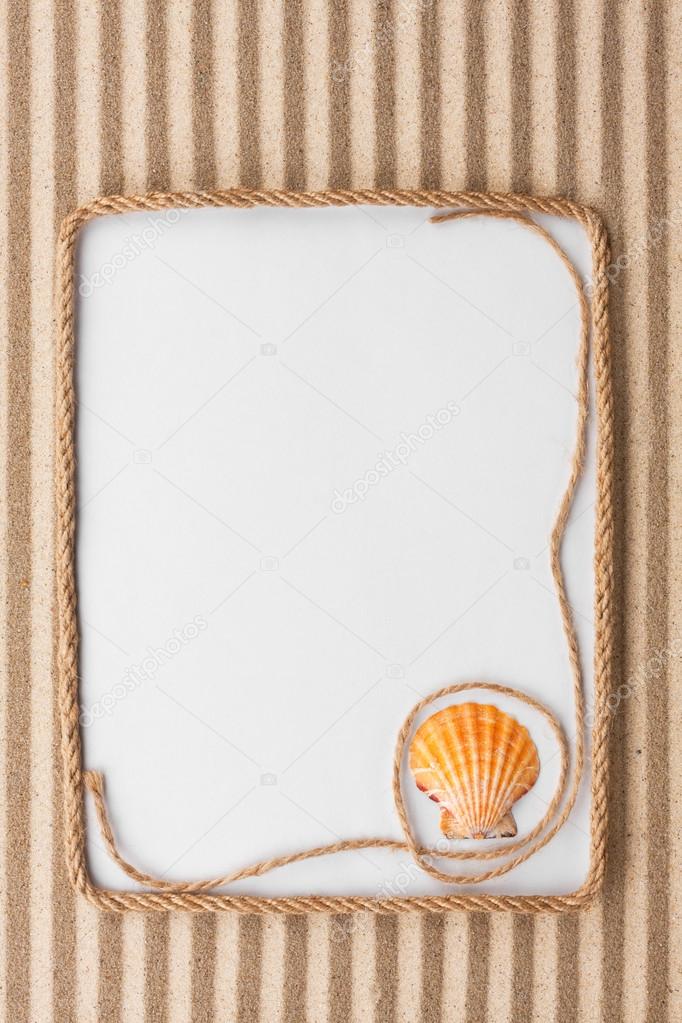 Beautiful frame of rope and sea shells with a white background o Stock ...