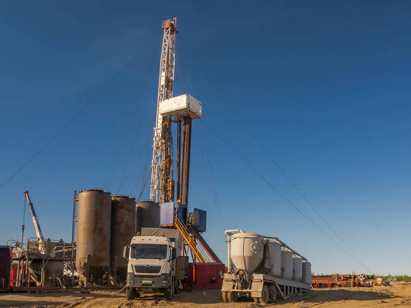 Hydraulische breken fotos de stock, imágenes de Hydraulische breken sin royalties | Depositphotos