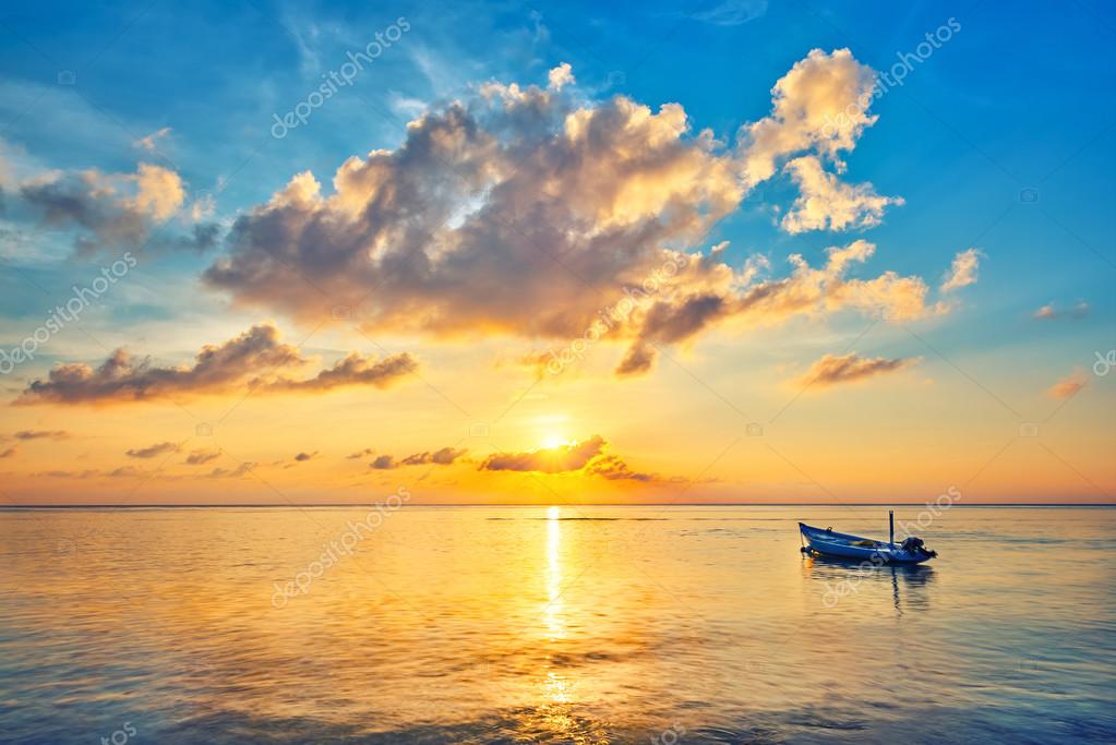 Sunrise over ocean Stock Photo by ©sborisov 100940214