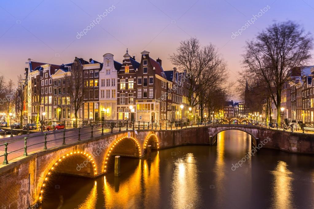 Amsterdamse grachten — Stockfoto © vichie81 #71496975