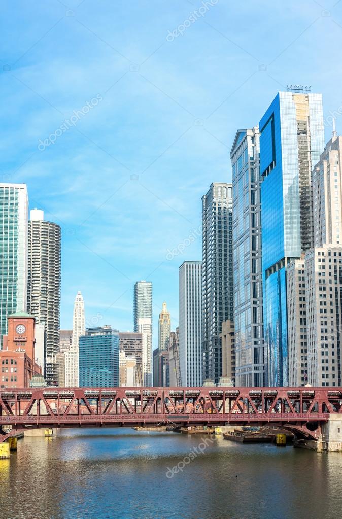 Chicago centro panorama — Foto de stock #80559478 © vichie81