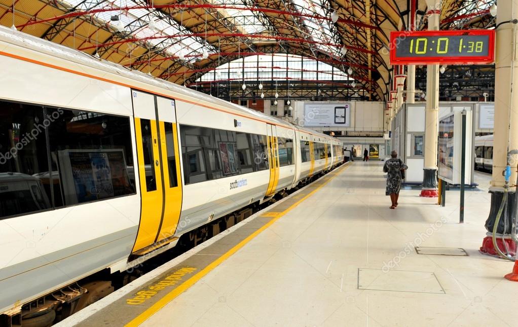 Train station – Stock Editorial Photo © lucianmilasan #58110147