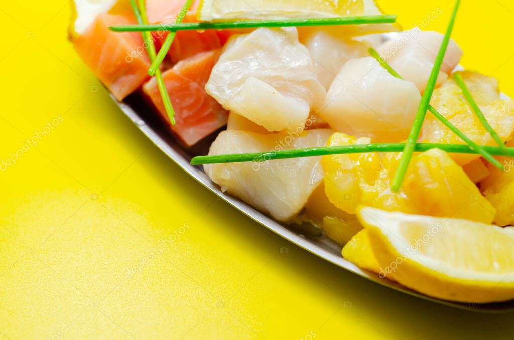 Mezcla de pastel de pescado, bacalao descongelado, sin piel y ...