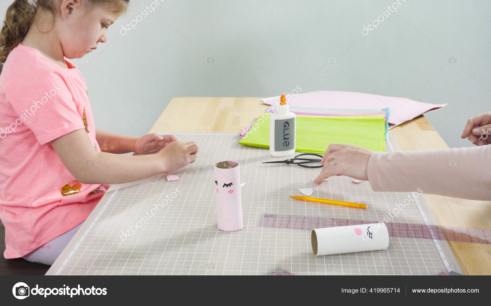 Step Step Making Unicorns Out Paper Empty Toilet Paper Rolls — Stock ...