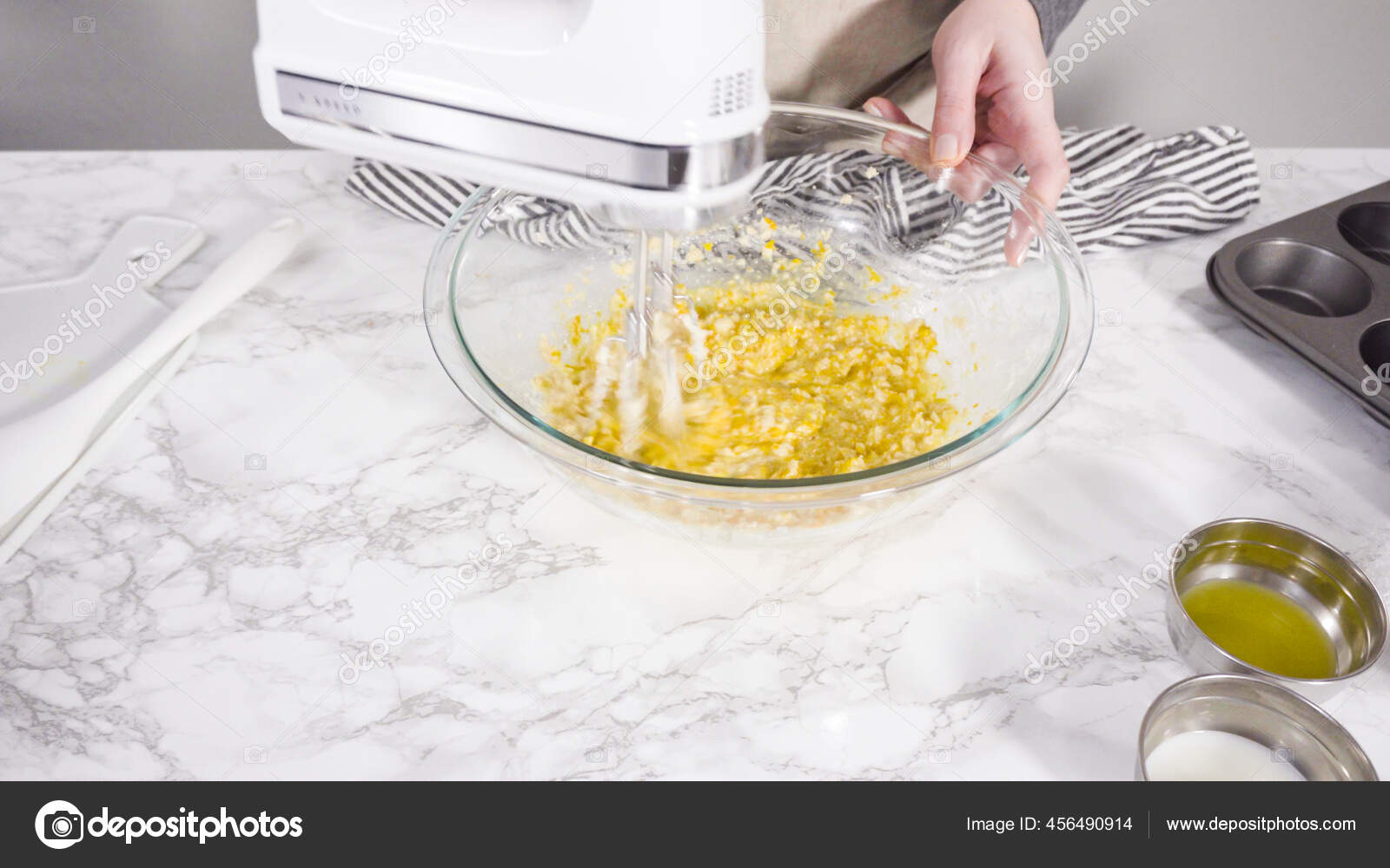 Step Step Mixing Ingredients Mixing Bowl Bake Cranberry Muffins — Stock ...