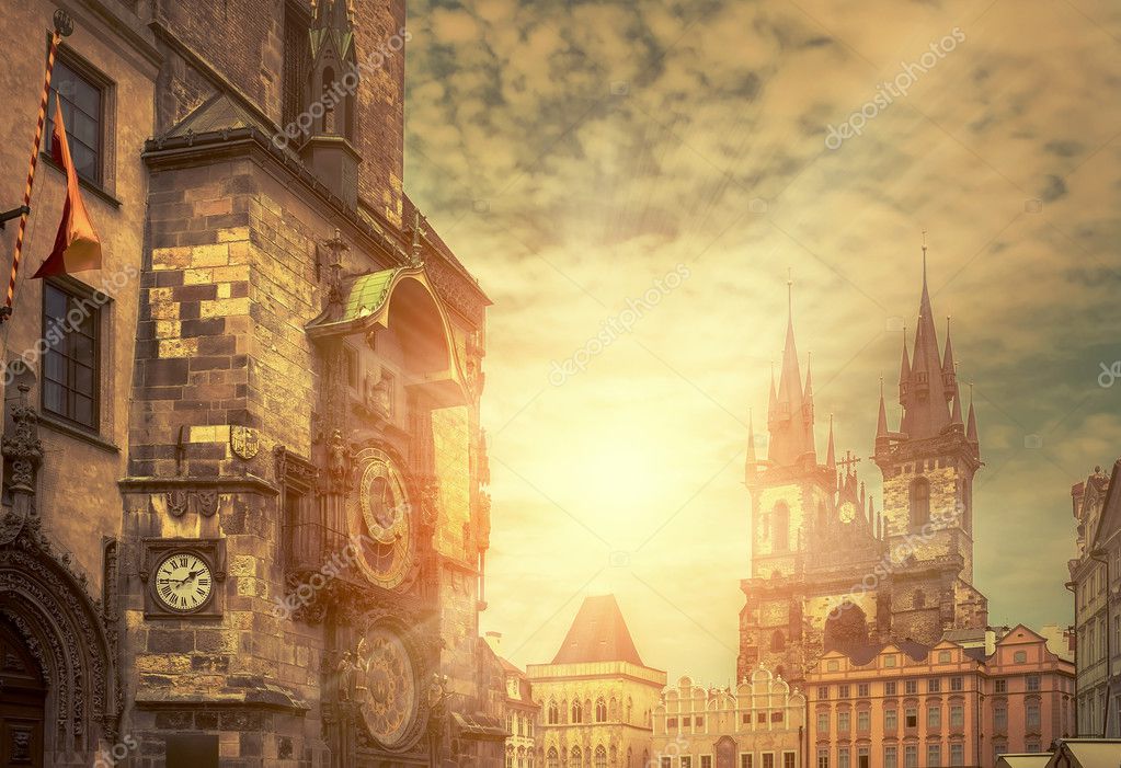 viajar Praga bajo la luz del sol. 2025