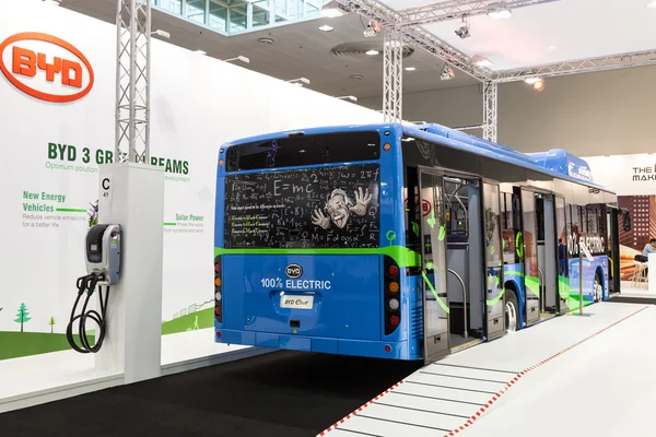 Electric bus charge Stock Photos, Royalty Free Electric bus charge ...