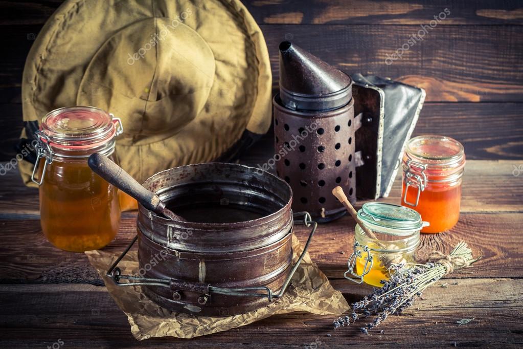 Old tools for beekeeping — Stock Photo © Shaiith79 #91210696