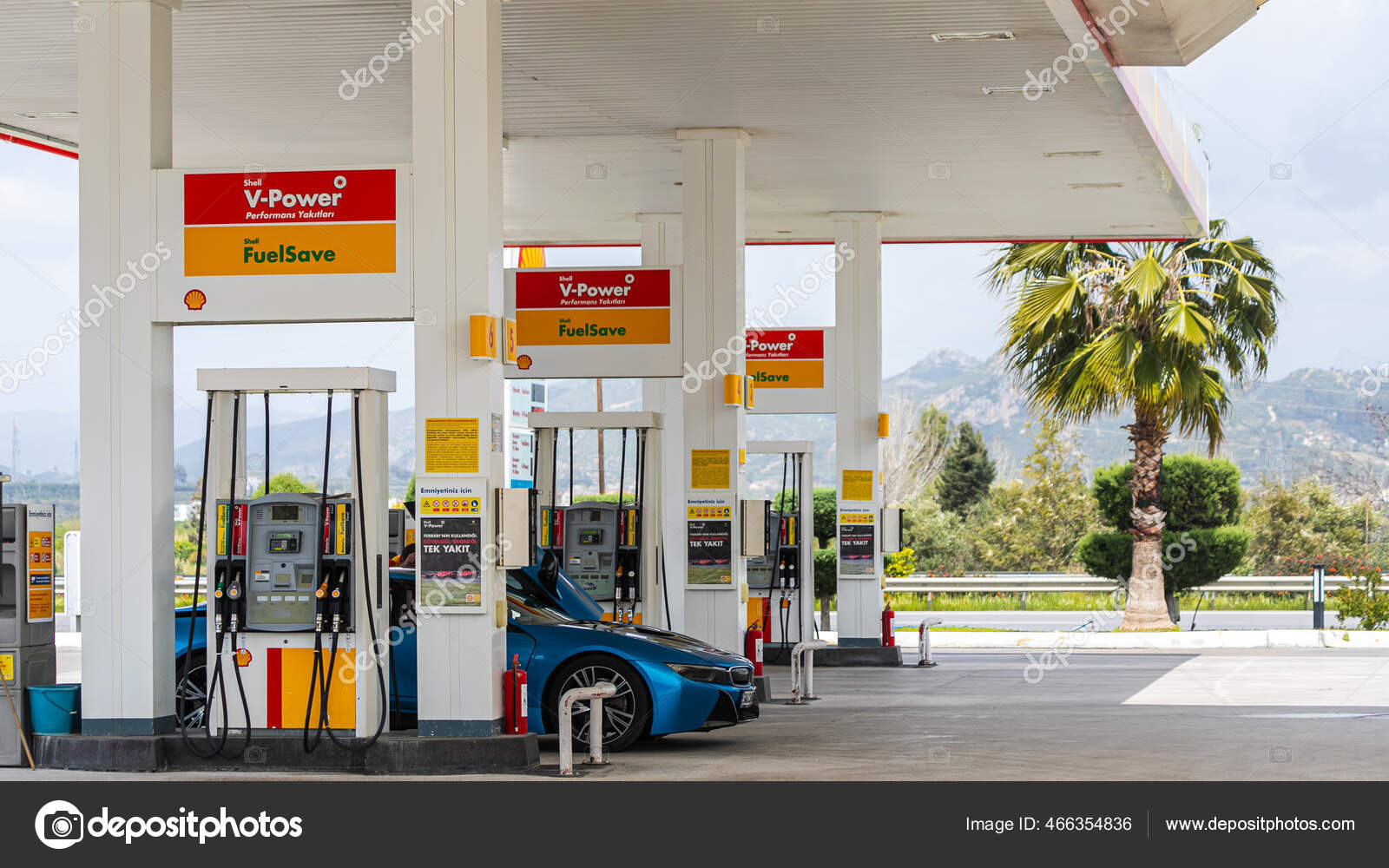 Antalya Turkey April 2021 Shell Car Gas Station Blue Sports – Stock ...