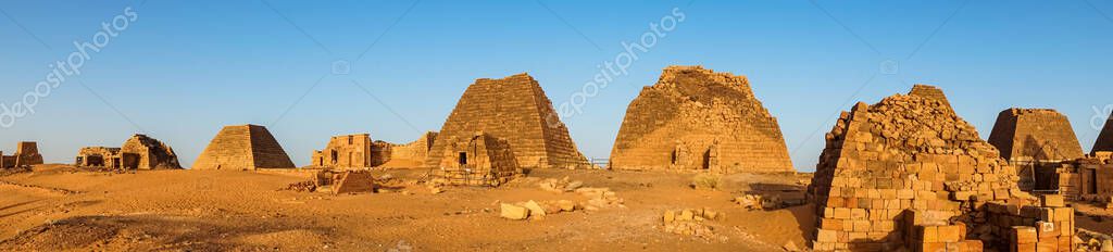 Sahara city in ruins Stock Photos, Royalty Free Sahara city in ruins ...