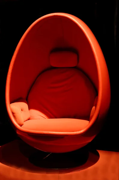 Egg shaped seat Pictures, Egg shaped seat Stock Photos & Images ...