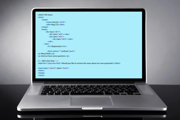 โปรแกรมเมอร์เขียนโค๊ด html fotos de stock, imágenes de โปรแกรมเมอร์ ...