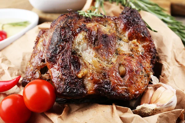 Fotos de Cordeiro assado inteiro, Imagens de Cordeiro assado inteiro ...