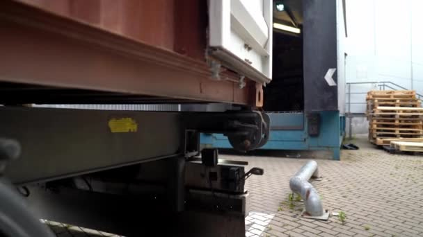 133 Loading dock ramp Stock Videos, 4K & HD Footage | Depositphotos