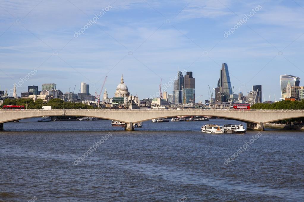 Waterloo Bridge and the London Skyline – Stock Editorial Photo ...