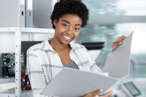 Black woman coding Stock Photos, Royalty Free Black woman coding Images ...