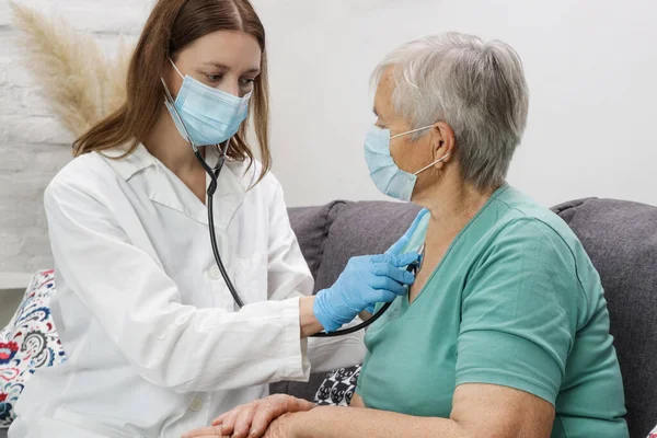 Pressione cardiaca Foto Stock, Pressione cardiaca Immagini | Depositphotos