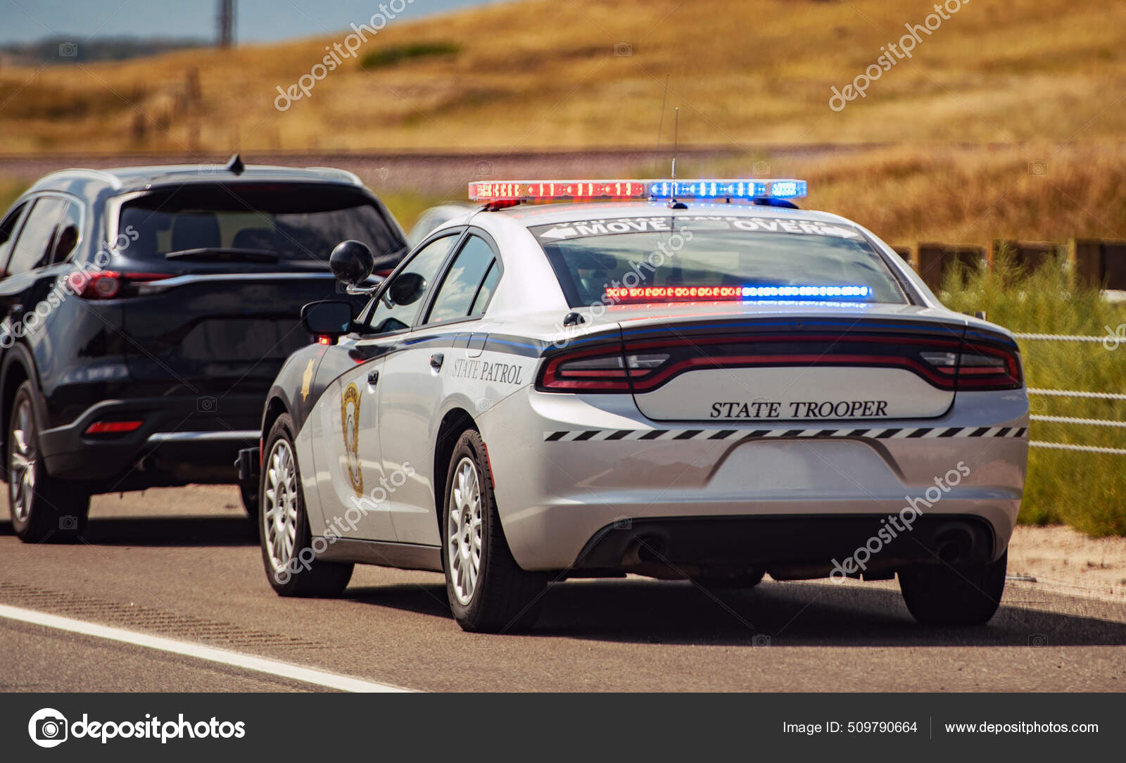 American Highway State Trooper Pulling Vehicle Speeding Reason — Stock ... American Highway State Trooper Pulling Vehicle Speeding Reason — Stock ...
