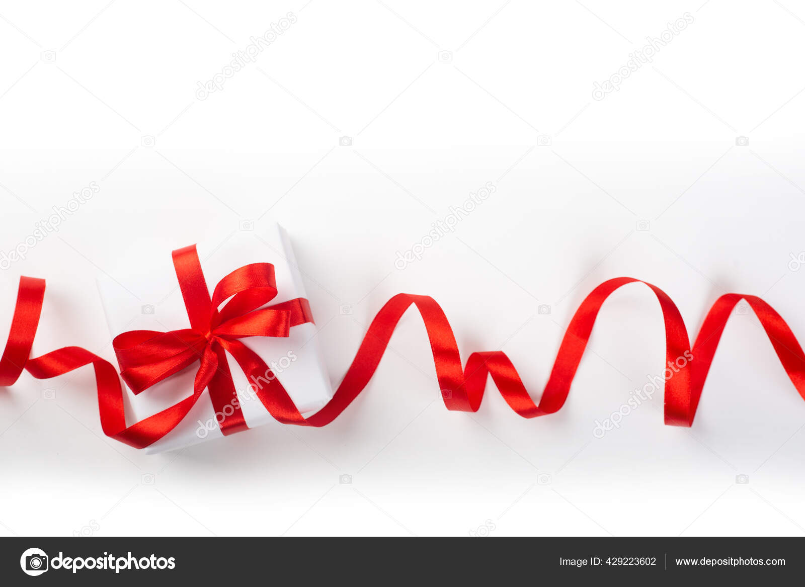 Red Holiday Ribbon Border
