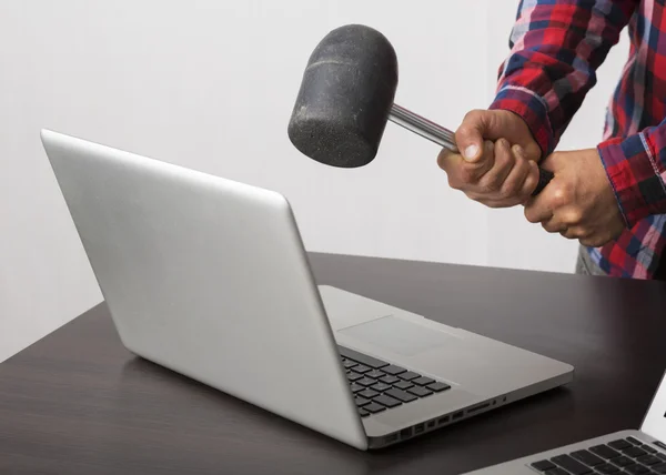 Computer laptop crash Images - Search Images on Everypixel