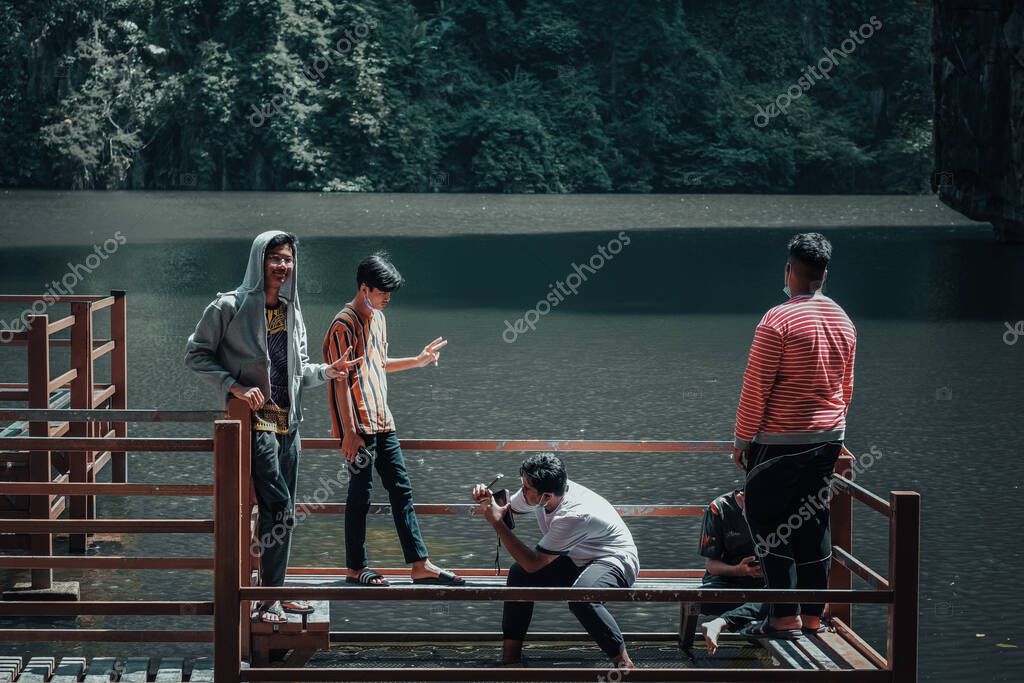 Ipoh, Malasia - 16 de enero de 2021: La Hermosa de Tasik Cermin (Lago ...