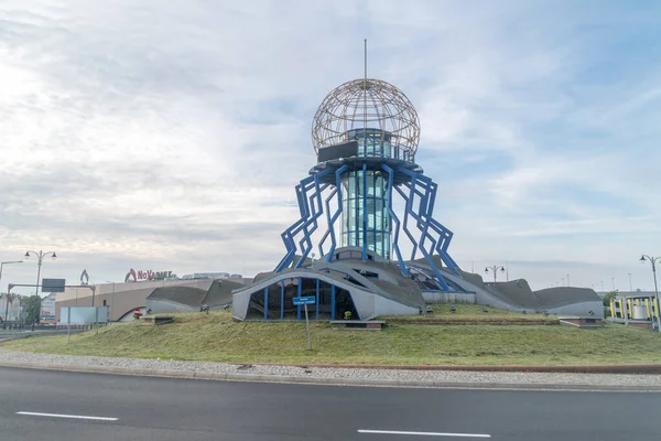 Water drop building images libres de droit, photos de Water drop ...