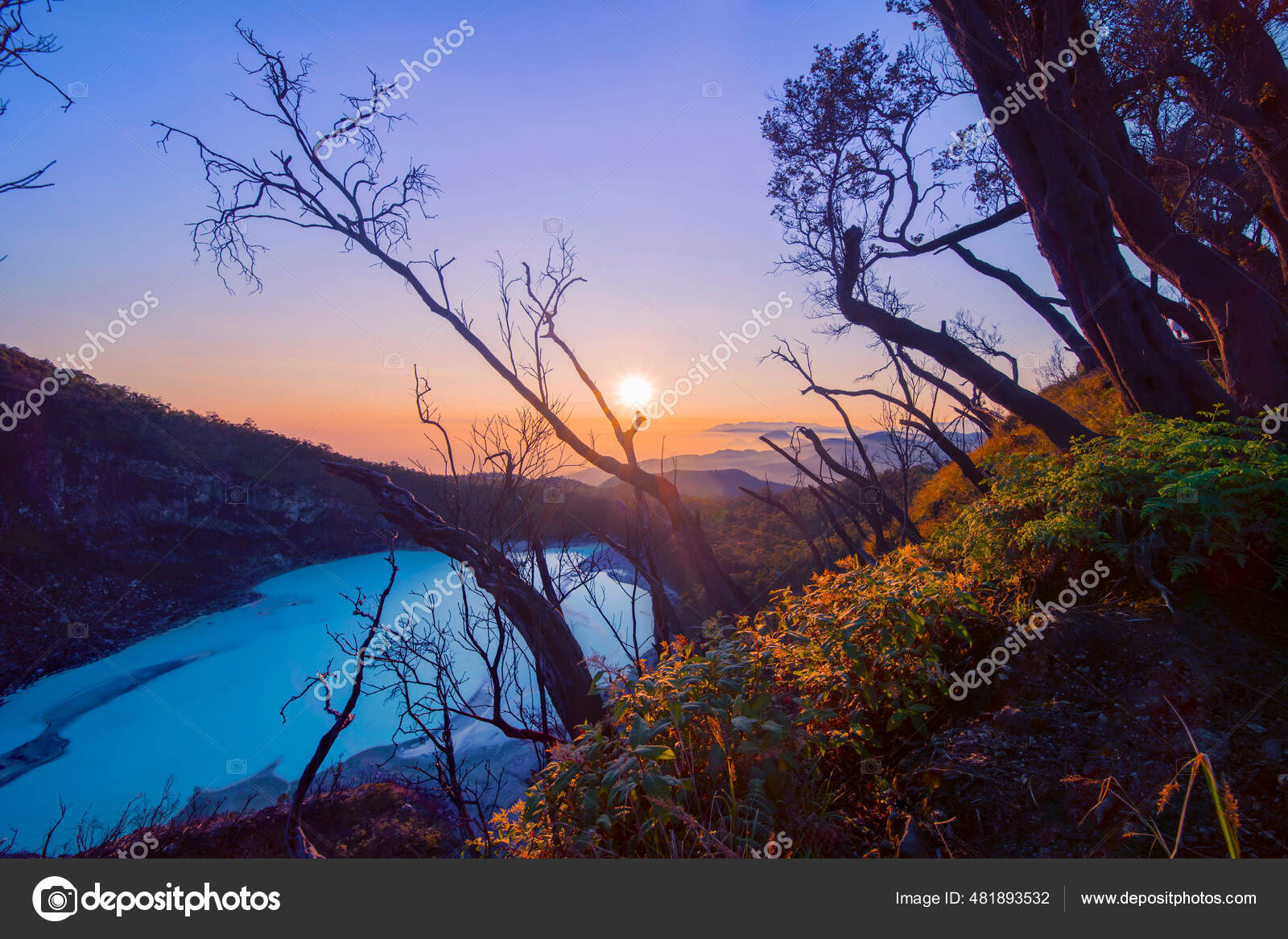 Beautiful Scenery Sunrise White Crater Sunan Ibu Sunrise Point Bandung ...