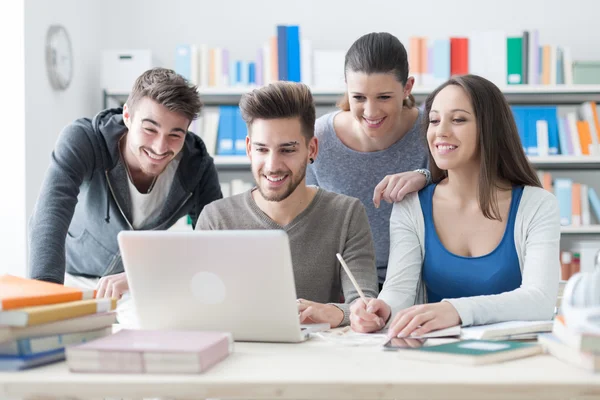 Students using technology Stock Photos, Royalty Free Students using ...