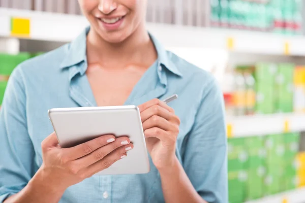 Quality checking Stock Photos, Royalty Free Quality checking Images ...