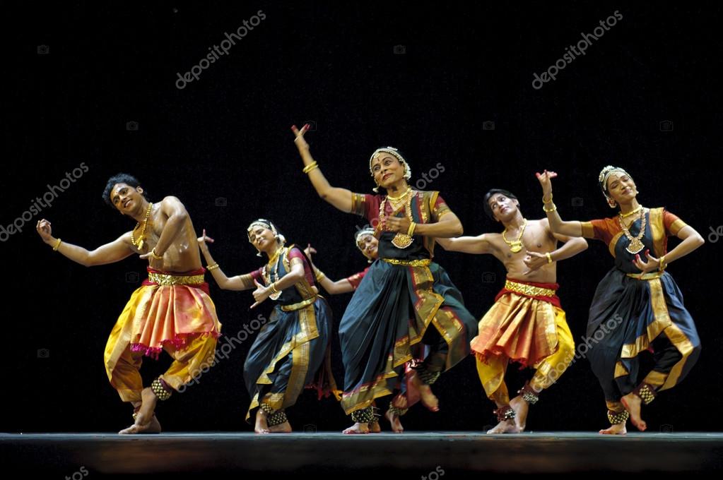 Indian Bharatanatyam dancers – Stock Editorial Photo © jackq #113102900