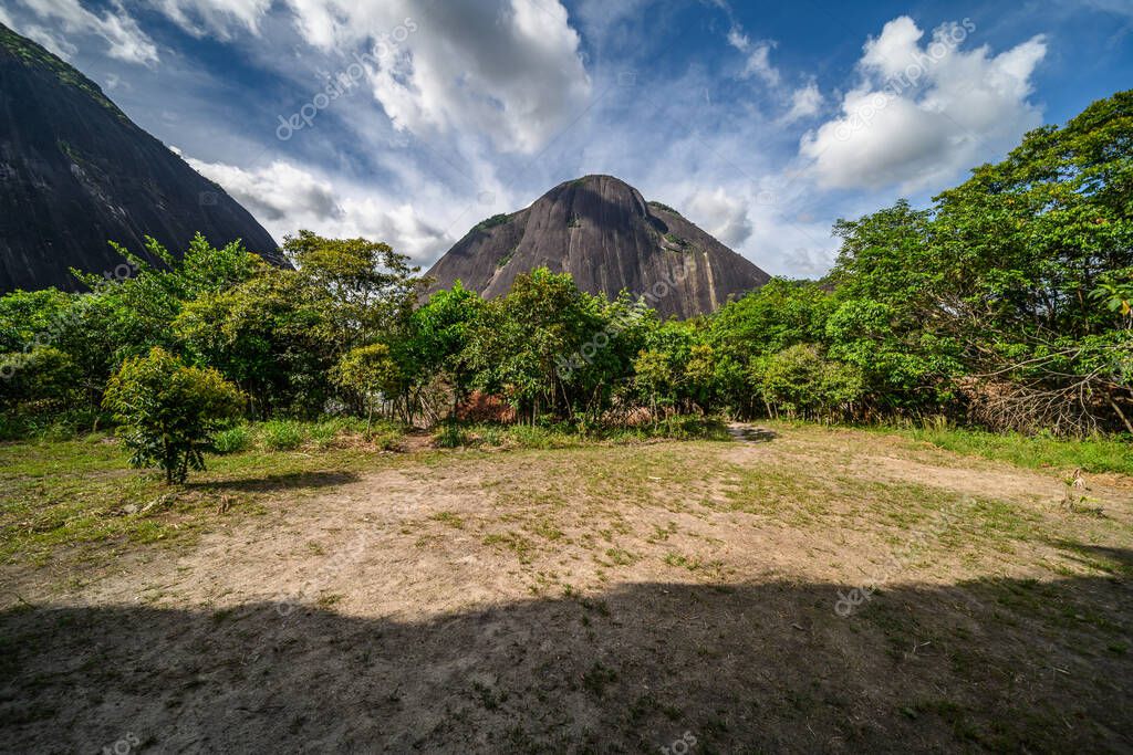 Guaina, Colombia. La montaña grande y asombrosa de Mavicure, Pajarito 2022
