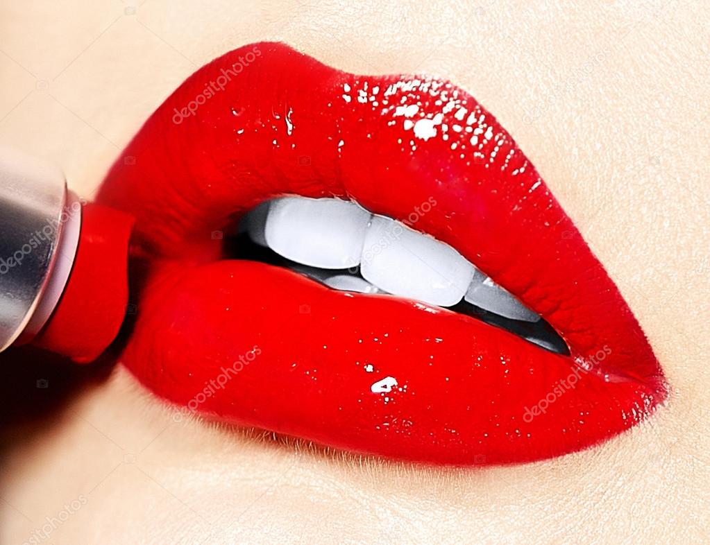Red Lipstick Big Lips | Lipstutorial.org