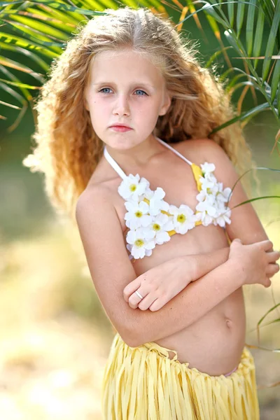 Portrait of little girl in tropical style in a swimming pool — Stock ... Portrait of little girl in tropical style in a swimming pool — Stock ...
