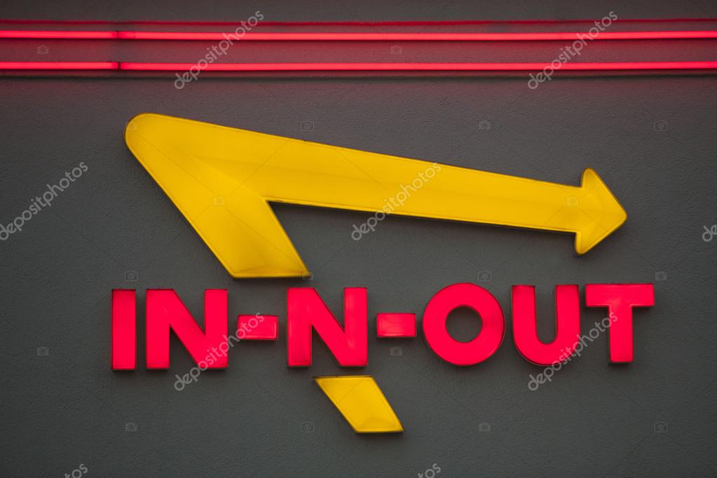In-N-Out Burger Fast Food Restaurant Sign — Stock Editorial Photo ...
