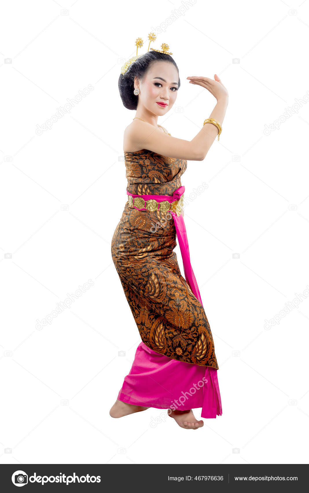 Asian Woman Dancing Java Traditional Dance Sekar Puri Dance Isolated ...