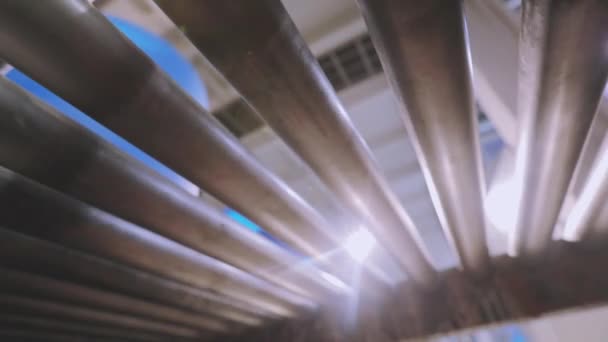 The movement of the barrel on the conveyor. Barrel on the conveyor ...