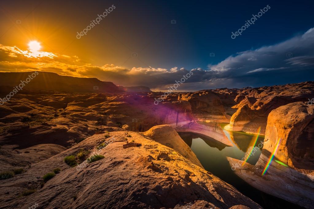 Reflection Canyon Lake Powell Utah — Stock Photo © kwiktor #115285428