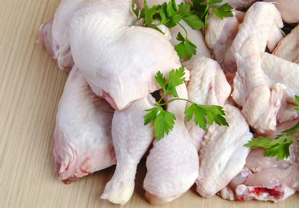 Partes de pollo fotos de stock, imágenes de Partes de pollo sin ...
