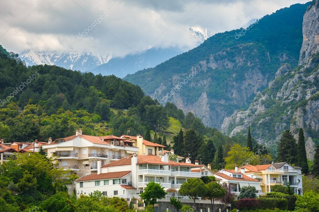 Litochoro and Olymp — Stock Photo © starush #105636664