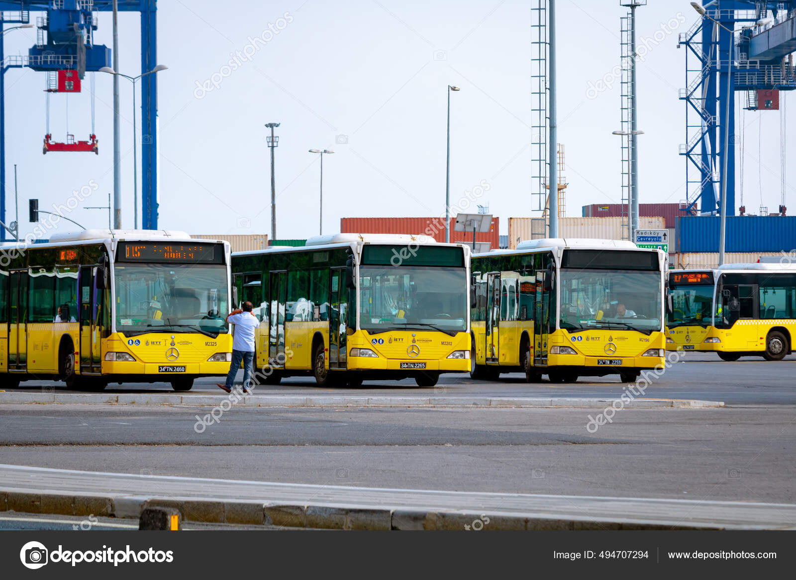 Istanbul Turkey 2021 Istanbul Public Transport Buses Bus Stop Modern ...