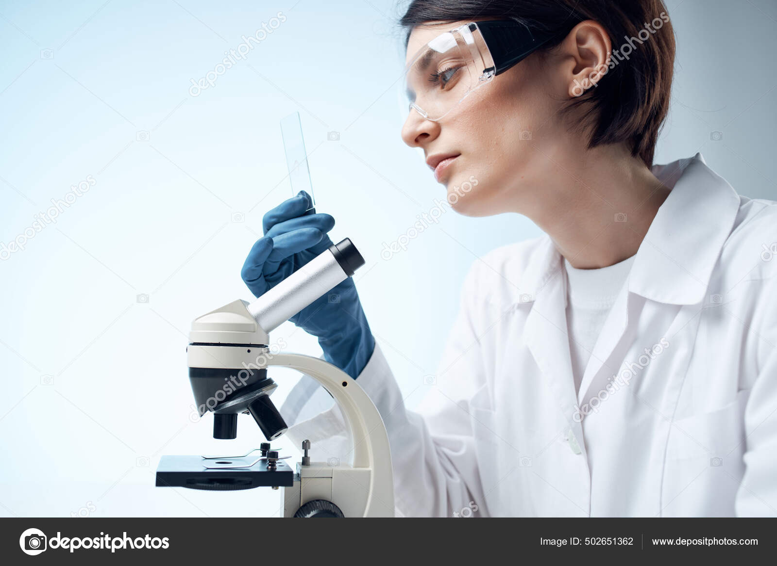 Woman white coat laboratory microscope professional testing — Stock ...