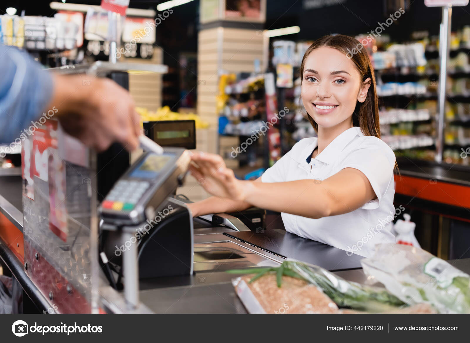 Paying Cashier