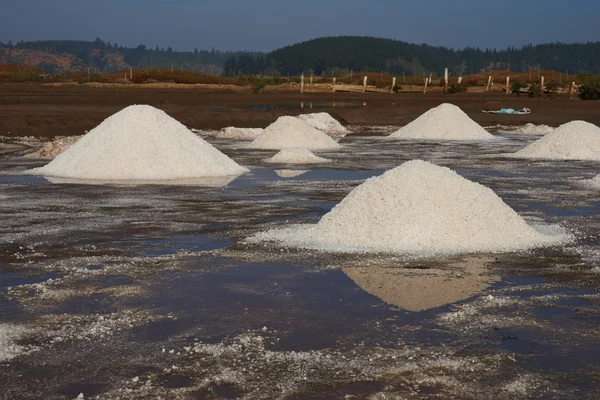 Salt pyramid Stock Photos, Royalty Free Salt pyramid Images | Depositphotos