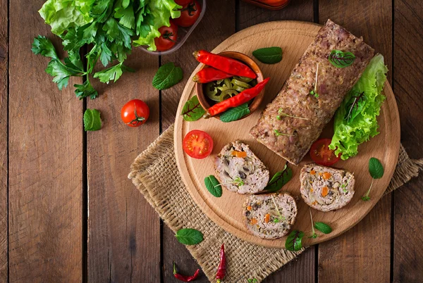 Minced meat loaf roll with mushrooms and carrots. — Stock Photo ...