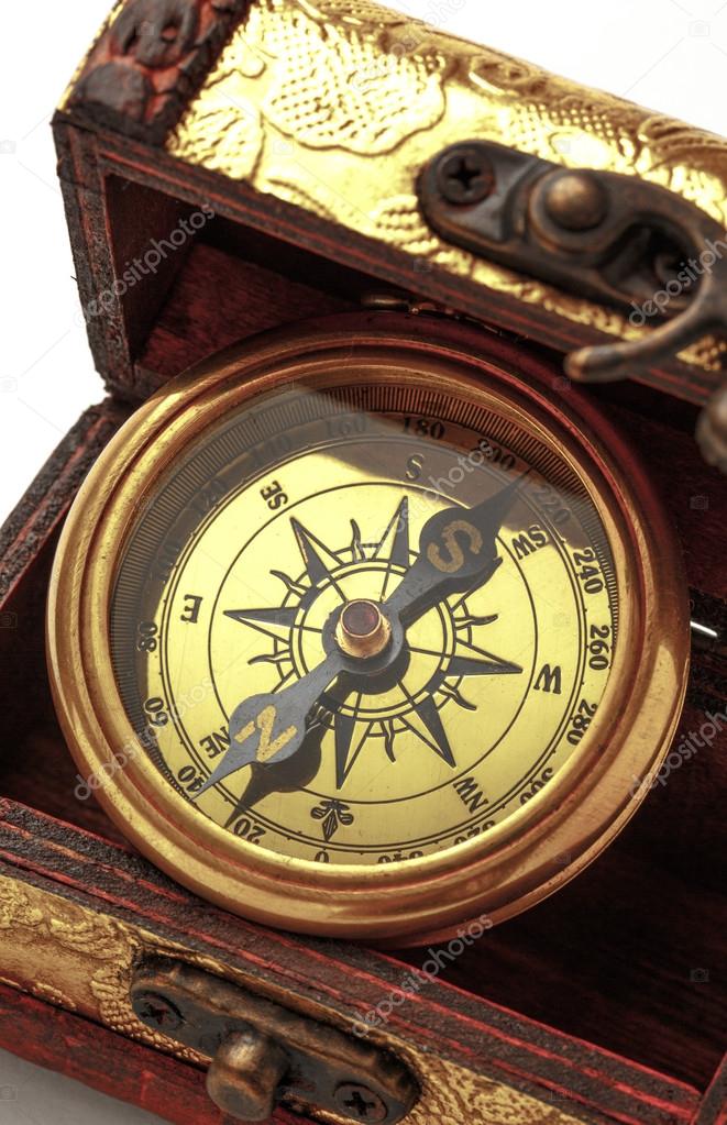 Vintage compass in box Stock Photo by ©Garsya 65788445