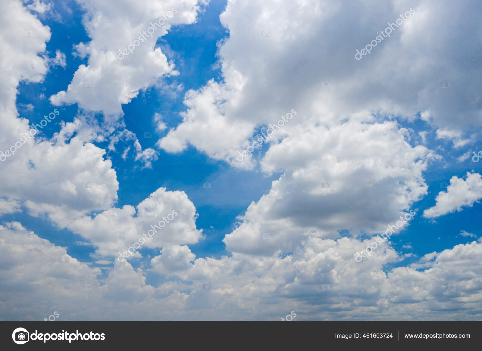 Beautiful cloudscape background with cumulus white clouds and blue sky ...
