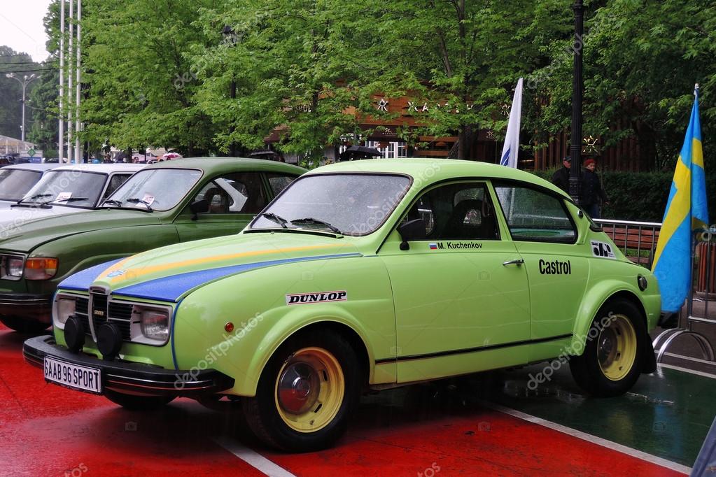 Oude Saab sport auto – Redactionele stockfoto © Nevakalina #110618672