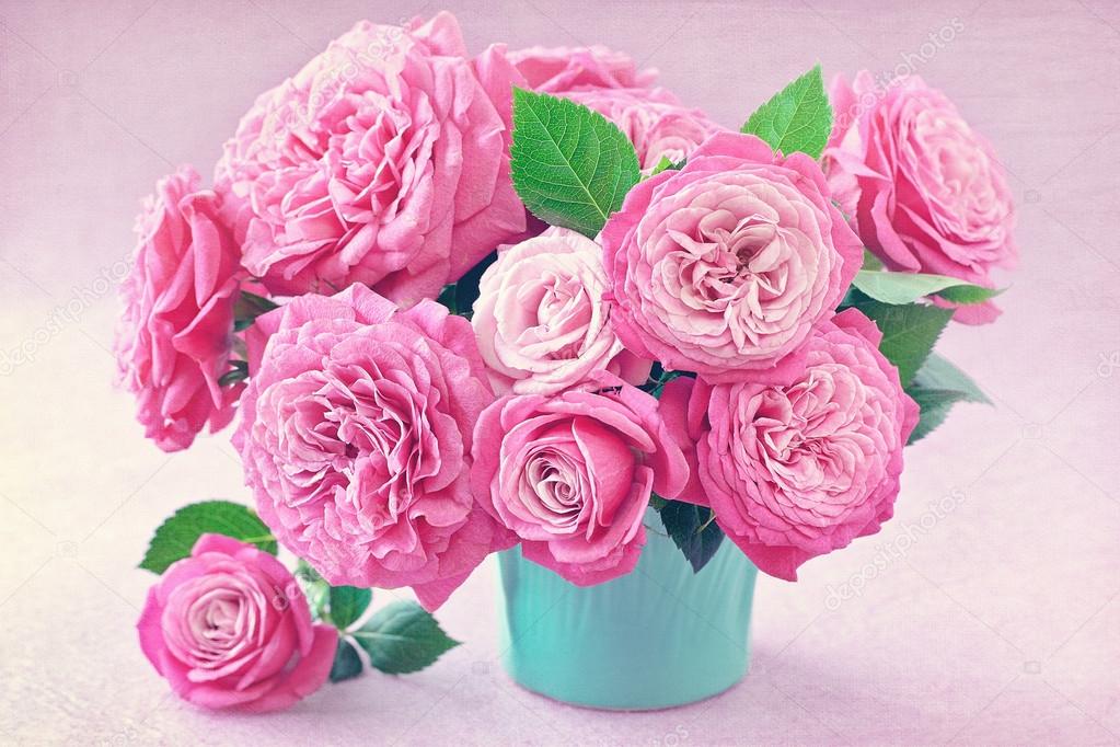 Beautiful fresh roses Stock Photo by ©ulchik74 62593789